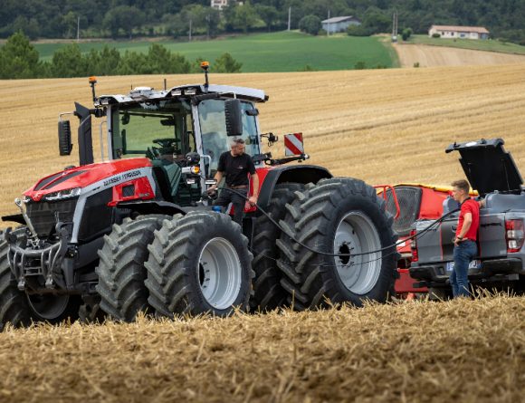 Tracteur Massey Ferguson 9S disponible au Canada